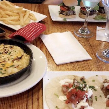 STATS Restaurant & Bar - 85 Photos & 38 Reviews - Bars - 3425 David Cox ...