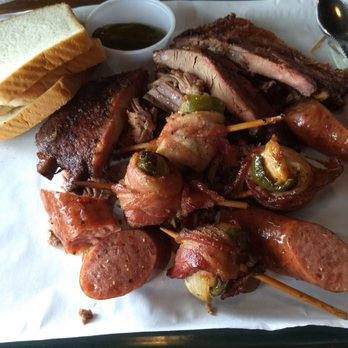 Hard Eight BBQ - 486 Photos & 552 Reviews - Barbeque - 205 S Oak St ...
