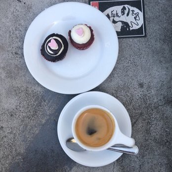 Panther Coffee - 1113 Photos & 861 Reviews - Coffee & Tea - 2390 NW 2nd ...