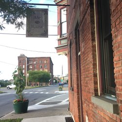 Ale House - 41 Photos & 53 Reviews - Pubs - 680 River St, Troy, NY ...