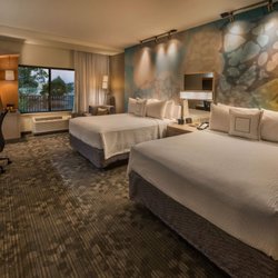Courtyard Reno Downtown/Riverfront - 68 Photos & 54 Reviews - Hotels ...