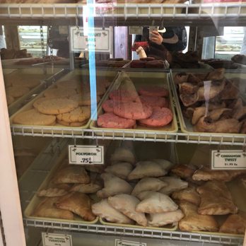 A & R Bakery - 99 Photos & 266 Reviews - Bakeries - 902 W Hobsonway ...
