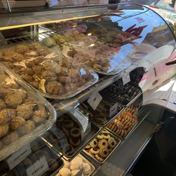 Isgro Pastries - 259 Photos & 367 Reviews - Bakeries - 1009 Christian ...