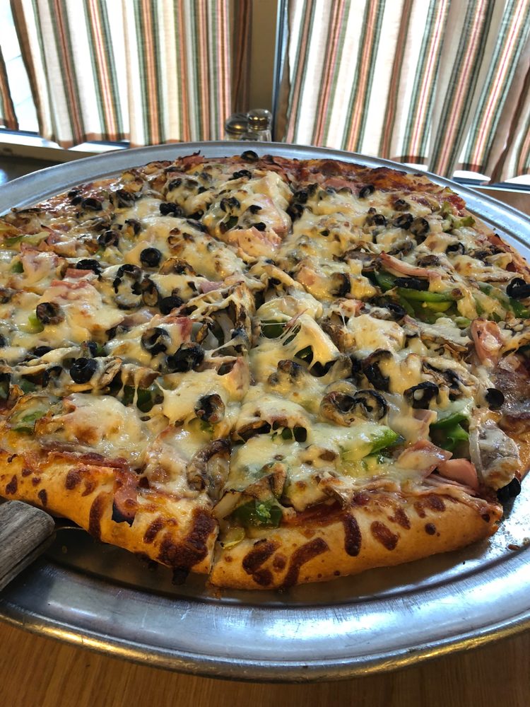 Christopher’s Pizza - 14 Photos & 51 Reviews - Pizza - 9869 Ocean Hwy W ...