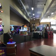 Putters Family Entertainment Center - 23 Photos & 62 Reviews - Arcades ...