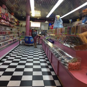 Carousel Candyland - 127 Photos & 95 Reviews - Candy Stores - 4211 ...