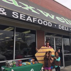 Maxwell’s Market - 18 Photos & 24 Reviews - Delis - 7620 Corporate Blvd ...