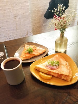 The Crepe Shop - 489 Photos & 244 Reviews - Creperies - 2928 N Broadway ...