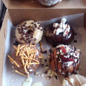 Glazed Over Donuts - 257 Photos & 175 Reviews - Donuts - 315 Main St ...