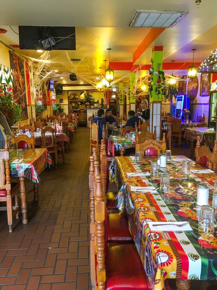 Yolanda’s Restaurant - Mexican - 3058 S Central Park, Little Village ...