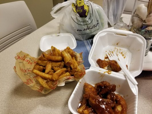 Cluck U Chicken - 17 Photos & 37 Reviews - Chicken Wings - 552 ...