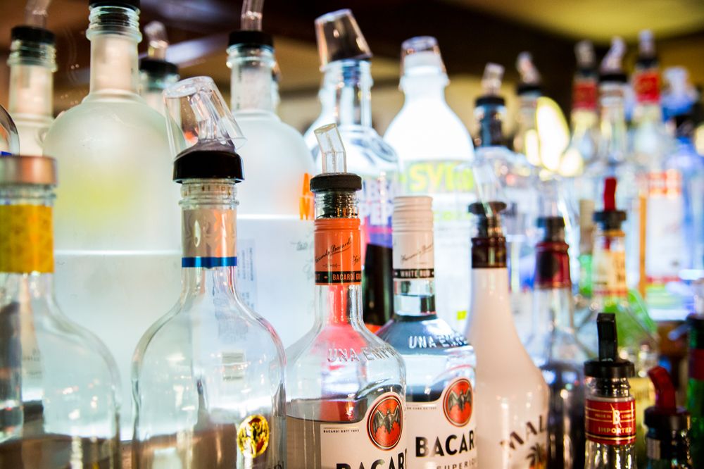 Delta Lake Inn - 69 Photos & 27 Reviews - American (Traditional) - 8524 ...