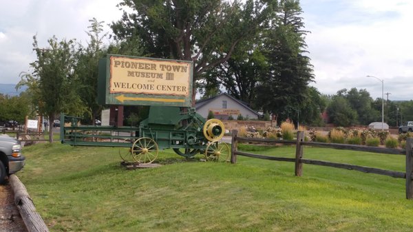 Eckert, CO Map & Directions - MapQuest