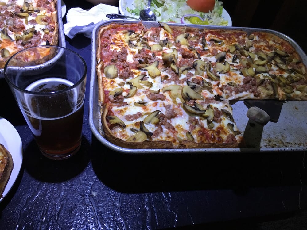 De Marinis Pizzeria - 14 Photos & 41 Reviews - Pizza - N88 W 15229 Main ...