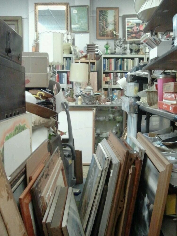 Antiques Roadshow guest brings in $4.99 vase from Goodwill-appraised at ...