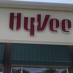 Hy-Vee - 28 Photos & 23 Reviews - Grocery - 2115 S MacArthur Blvd, Springfield, IL - Phone ...