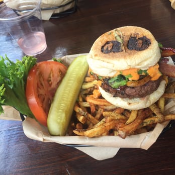 Diablo Burger - 324 Photos & 681 Reviews - Burgers - 120 N Leroux St ...