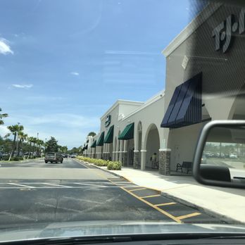 Deerfield Plaza - Shopping Centers - 3668 W Hillsboro Blvd, Deerfield ...