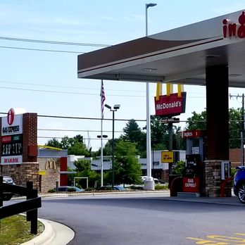 Ingles Market - Grocery - 625 Spartanburg Hwy, Hendersonville, NC ...