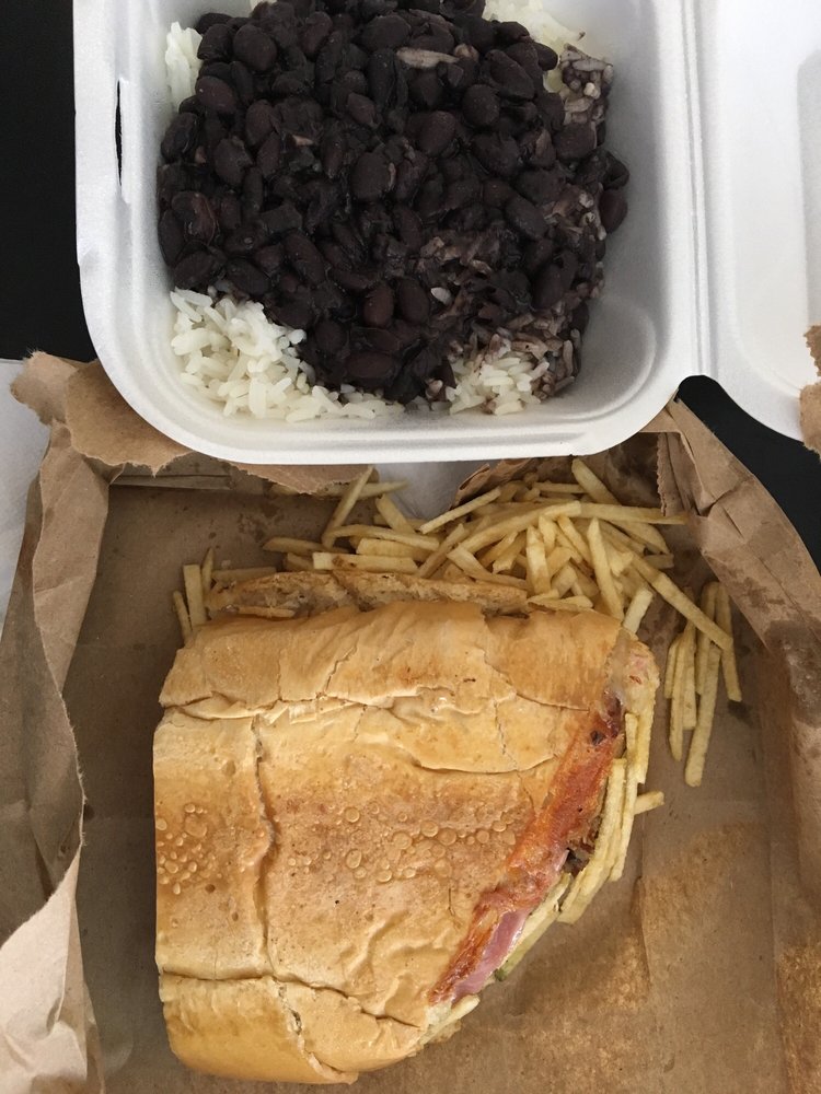 Manny’s Cuban Food Truck - 42 Photos & 16 Reviews - Food Trucks ...