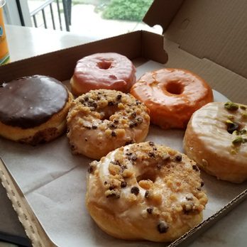 Dottie’s Donuts - 133 Photos & 80 Reviews - Cafes - 4529 Springfield ...
