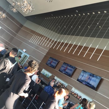 Bar 32 - 72 Photos & 44 Reviews - Bars - 100 Lakeside Ave E, Civic ...