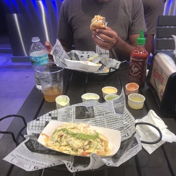 Pepito’s Plaza Brickell - 63 Photos & 50 Reviews - Burgers - 901 ...