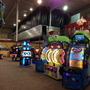 Sports Connection - Northlake - 52 Photos & 14 Reviews - Rock Climbing ...