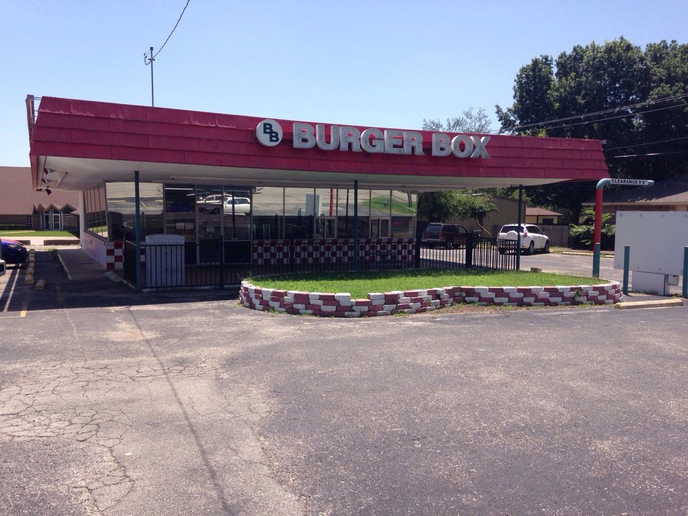Burger Box No 27 - Hot Dogs - 3996 Denton Hwy, Haltom City, TX ...