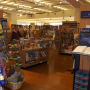 UNC Student Stores - 12 Photos & 17 Reviews - Bookstores - 207 South Rd ...