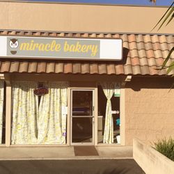 Miracle Bakery - 47 Photos & 18 Reviews - Patisserie/Cake Shop - 1529 N ...
