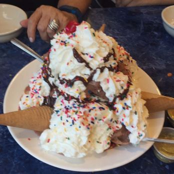 Harold’s New York Deli - 986 Photos & 660 Reviews - Delis - 3050 ...