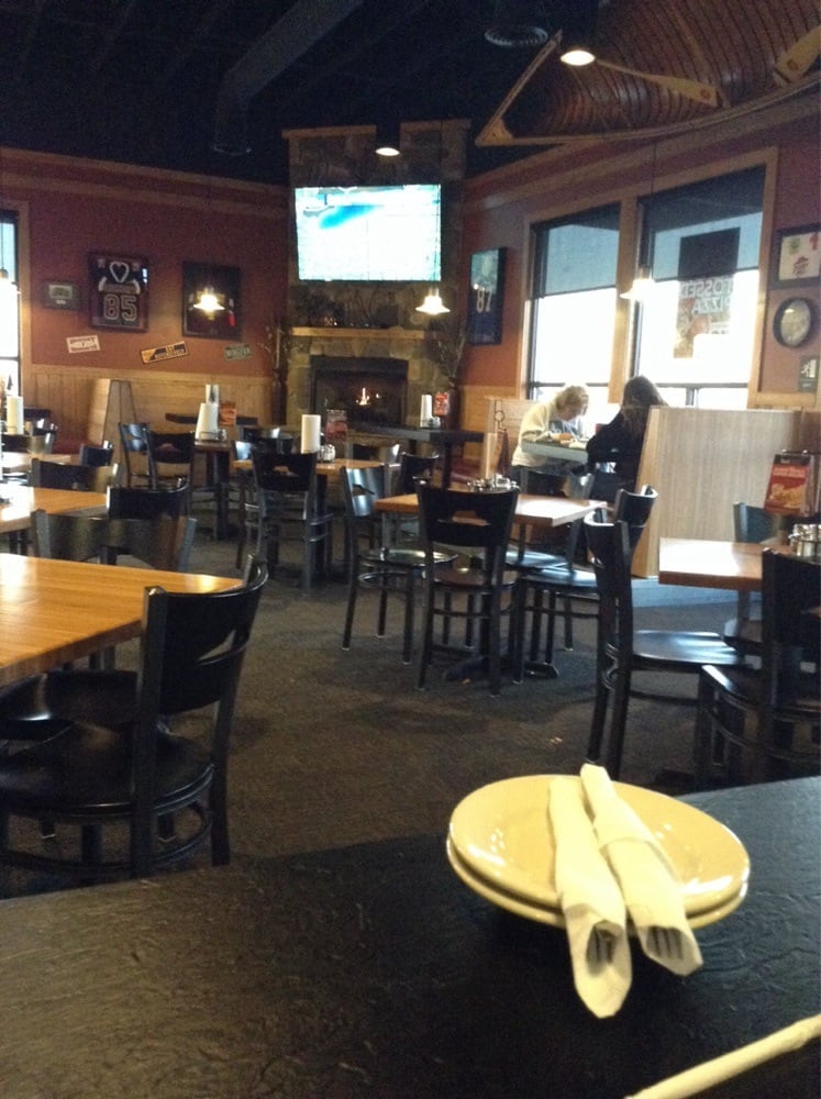 Pizza Hut - 10 Photos - Pizza - 400 S Hermitage Rd, Hermitage, PA ...