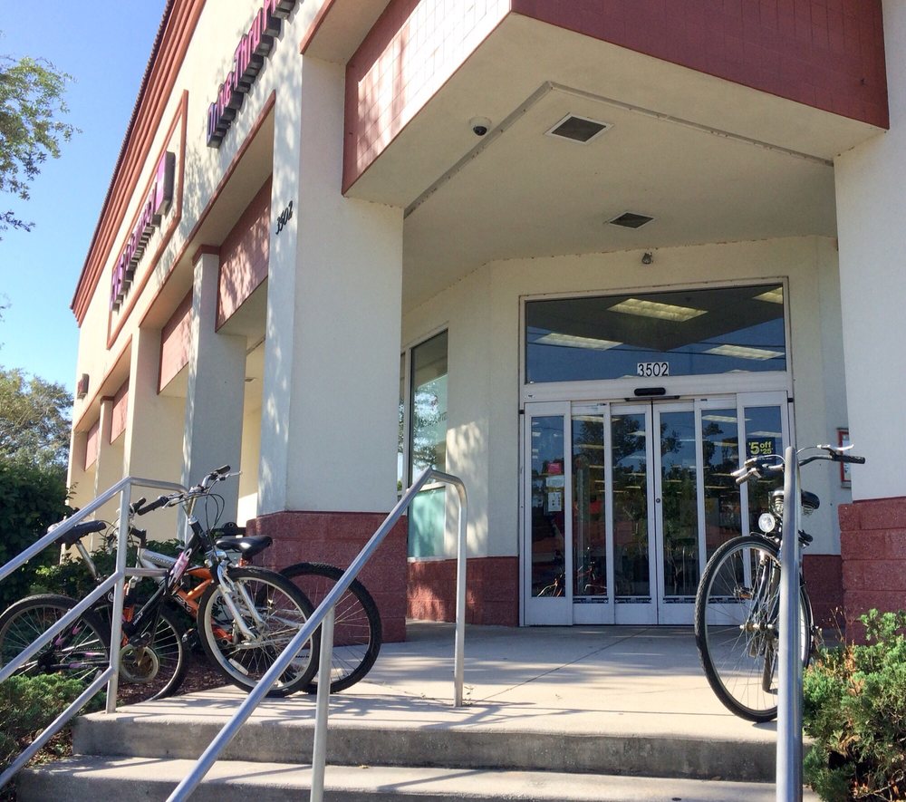 CVS Pharmacy - Drugstores - 3502 Edgewater Dr, John Young, Orlando, FL ...