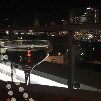 UP, a rooftop lounge - 91 Photos & 84 Reviews - Lounges - 901 Division ...