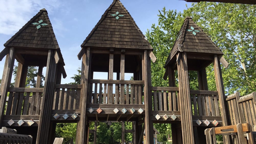 Battle Point Park - 34 Photos & 17 Reviews - Parks - 11299 Arrow Point ...