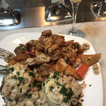 Cafeteria 15L - 2198 Photos & 1600 Reviews - American (Traditional ...