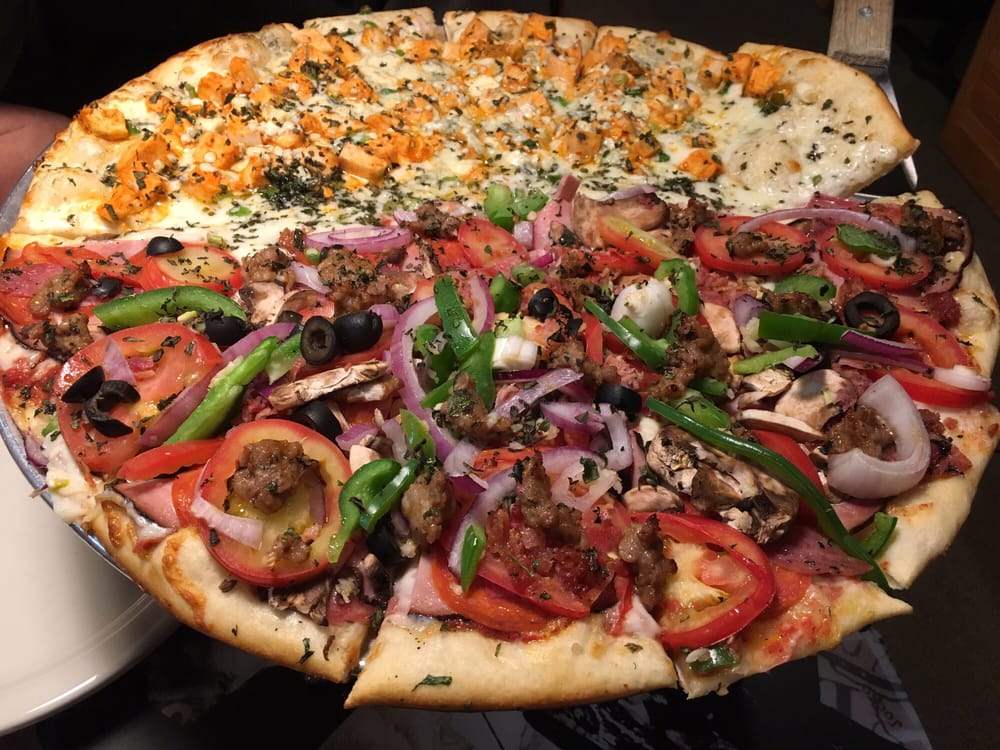 Trackside Pizza - 89 Photos & 201 Reviews - Pizza - 201 N Meridian ...