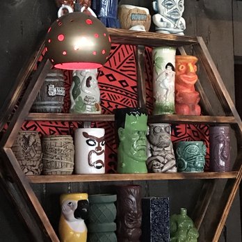 Tonga Hut - 502 Photos & 465 Reviews - Hawaiian - 254 N Palm Canyon Dr ...