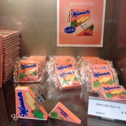 Manner Shop - 38 Photos & 65 Reviews - Specialty Food - Stephansplatz 7 ...
