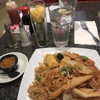 Thai E-San - 341 Photos & 567 Reviews - Thai - 616 W Indian School Rd ...