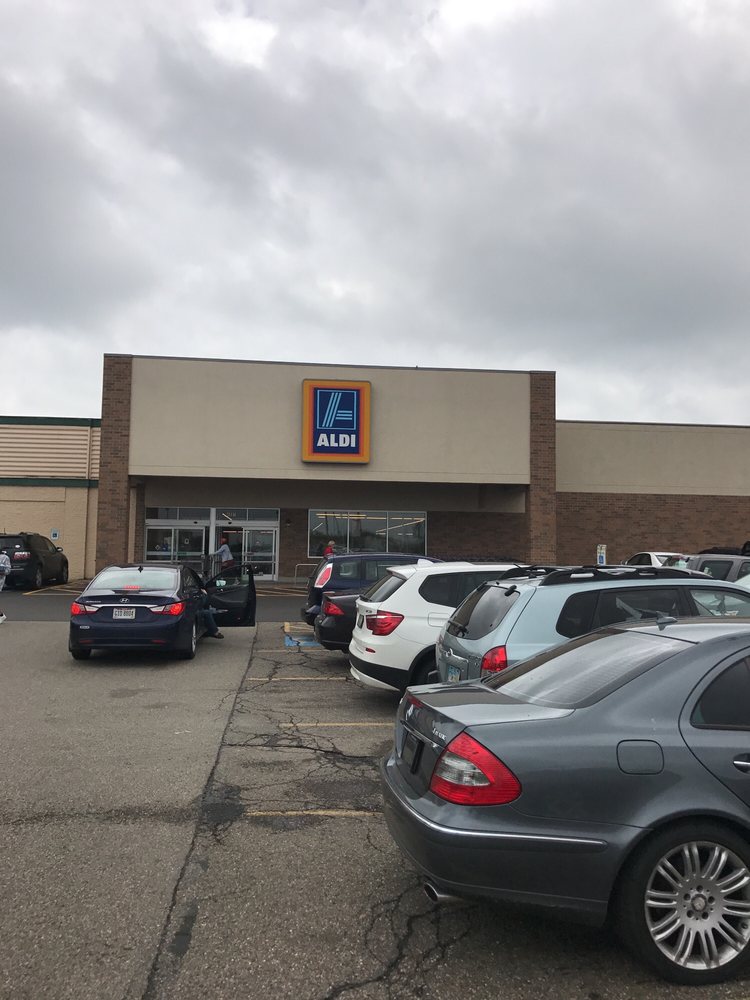 Aldi - Grocery - 4082 Belden Village, Canton, OH - Last Updated January ...