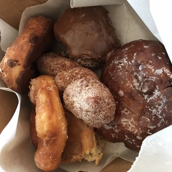 Spalding’s Bakery - 57 Photos & 140 Reviews - Donuts - 760 Winchester ...