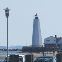 Lynde Point Lighthouse - 14 Photos - Landmarks & Historical Buildings ...