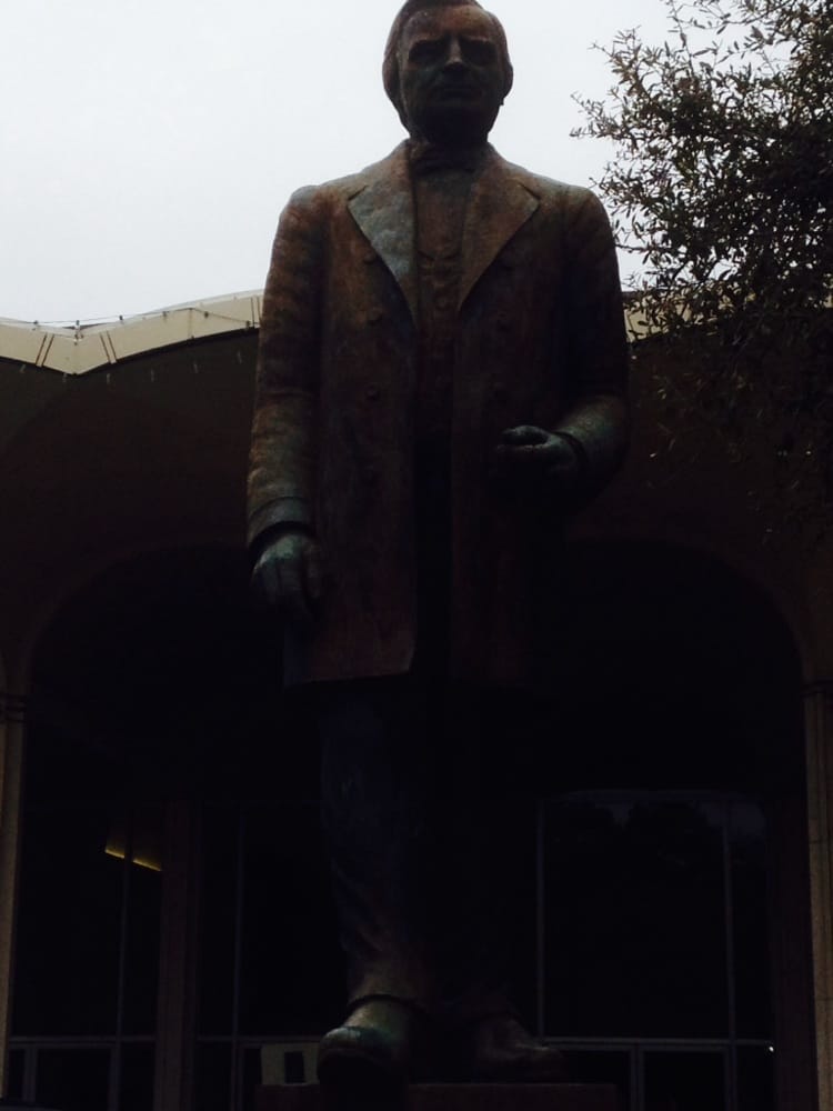 Captain Henry Miller Shreve Statue - 15 Photos - Landmarks & Historical ...