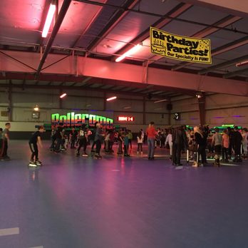 Rollerama - West - 29 Photos & 19 Reviews - Skating Rinks - 7850 ...