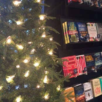 Read Shop - 122 Photos & 58 Reviews - Bookstores - 4300 Paces Ferry Rd ...