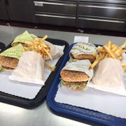 Doublz - 59 Photos & 128 Reviews - Burgers - 1720 W Whittier Blvd ...