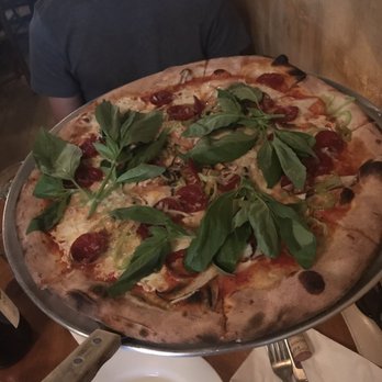 Lucali - 309 Photos & 983 Reviews - Pizza - 575 Henry St, Carroll ...