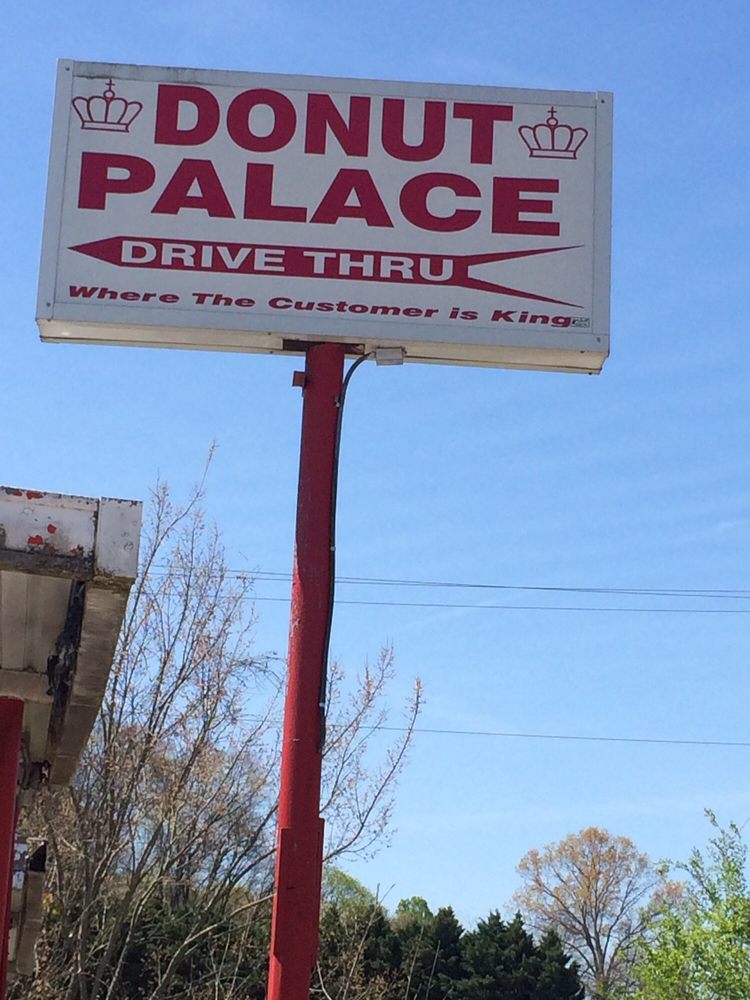 The Donut Palace - 11 Photos & 17 Reviews - Donuts - 2010 E Broadway ...